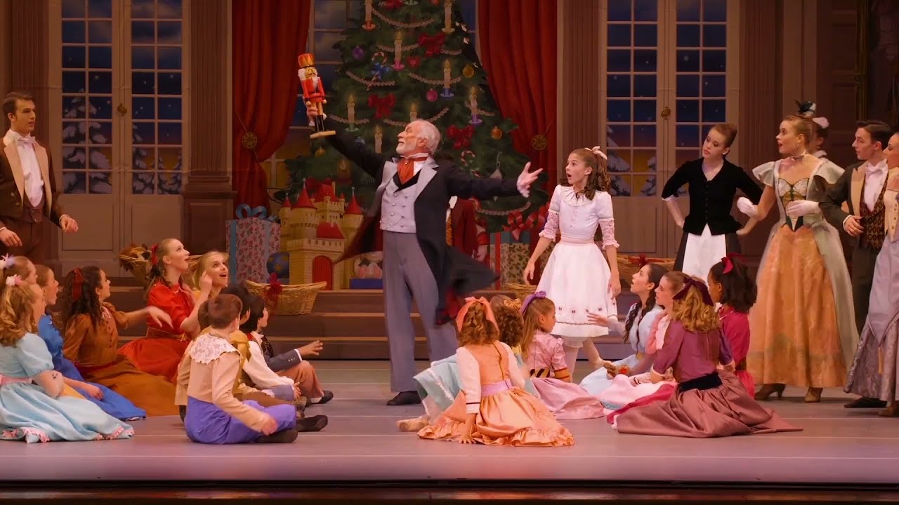 ‘Tis the Season: A guide to holiday shows in the Queen City ...